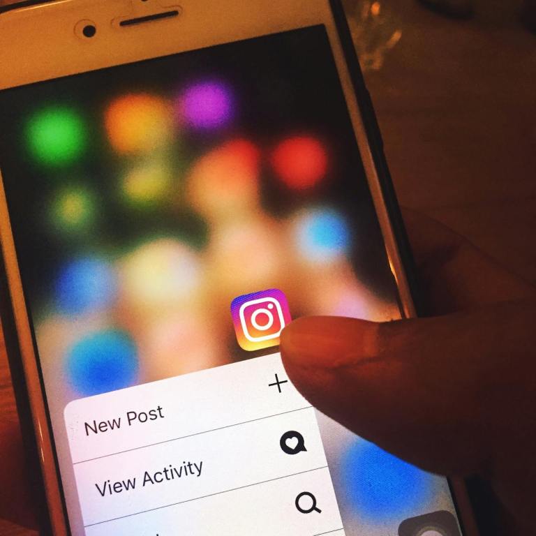 Why Every Central Student Must have Instagram – Centralizer